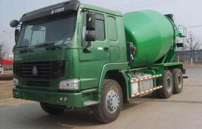 China SINOTRUK HOWO 6X4 Green Concrete Mixer Trucks for sale