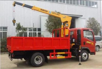 China SINOTRUK HOWO 4x2 Bucket Crane Truck for sale