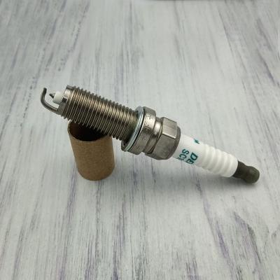 Cina DENSO Spark Plug Tough Iridium 3499 SC16HR11 di alta qualità vendita a caldo professionale miglior prezzo per Toyota 1ZR-FE in vendita