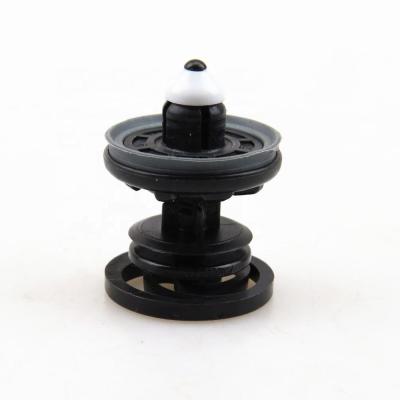 Cina Clip per pannello porta auto 7L6868243 Fibbia a scatto per VW per Golf per Passat per Audi in vendita
