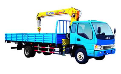 China Cargo Mobile Crane Truck 3.2 Ton, XCMG Truck With Crane for sale