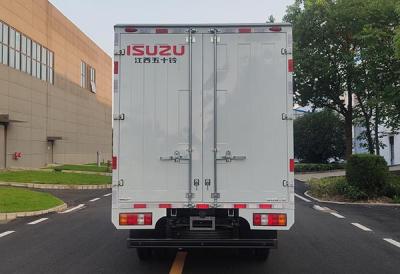 Cina Luxury Isuzu Diesel Truck Heavy Truck Veicolo 4×2 a trazione posteriore in vendita