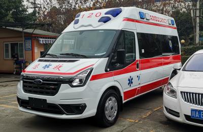 Cina Diesel 4×2 Nuova Ford Ambulance Medica Emergenza Ambulanza Bianca in vendita