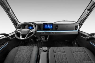 China 4.5t 4.2m Electric Van Truck 4x2 Automatic All Electric Cargo Van for sale