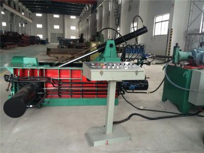 China Pushing Out Discharging Scrap Baling Machine for sale