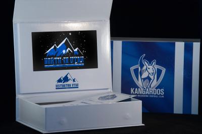 Cina Video opuscolo LCD su ordinazione, biglietti da visita LCD del carattere di film video in vendita