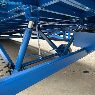 China Heavy Duty Steel Loading Dock Ramp 10 Ton Capacity Hydraulic Container Loading Dock for sale
