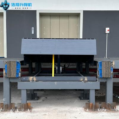 China 6-20tons Steel Structure Hydraulic Dock Leveler Loading And Unloading Goods for sale