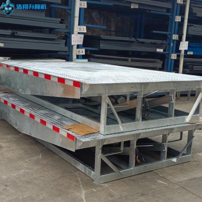 China Heavy Duty Electro Mobile Hydraulic Loading Dock Equipment with Durable Hydraulic Dock Leveler for sale