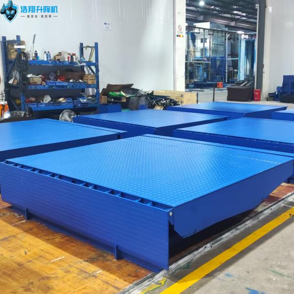Quality CE/ISO 10t Truck Loading Unloading Stationary Dock Ramp for Container for sale