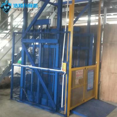 Cina Piattaforma elevatrice idraulica personalizzata da 8 m per merci al 2° piano, portata 3000 kg in vendita