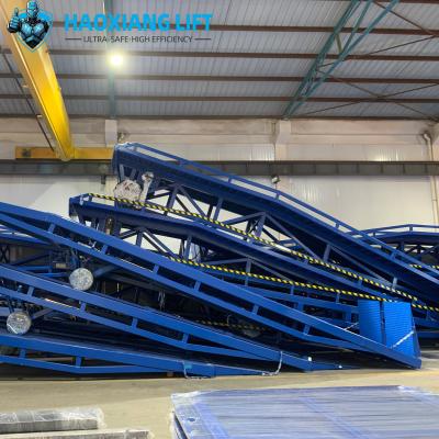 China Heavy Duty 10T Segmented Hydraulic Mobile Dock Ramp - Diamond Anti-Slip Surface Forklift-Friendly for sale
