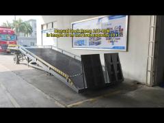 Heavy Duty Manual Temporary Mobile Loading Dock Ramp Steel Bay For Truck