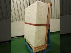 Ultradoorzichtige glasplaat van aluminosilicaat voor de verwerking van glas met een AR-antireflecterende coating