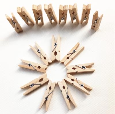 Cina Mini Natural Colored Wooden Crafts taglia la clip di legno delle mollette per la foto d'attaccatura in vendita