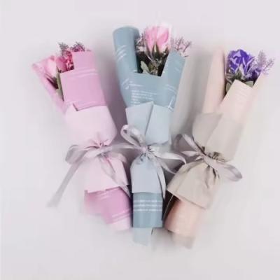 Cina Carta di buco impermeabile carta traslucida di avvolgimento di fiori carta di avvolgimento in vendita
