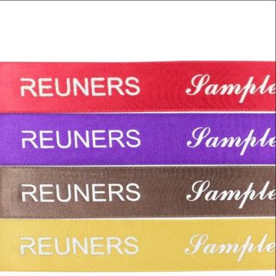 Cina Polyester Custom Logo Ribbon Roll Gift Wrap Decorato Con Luxury Ribbons Per Gift Wrap in vendita