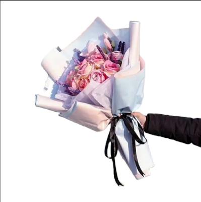 Cina Più di 50 colori Carta di avvolgimento di fiori di plastica 58*58cm Per Avvolgimento di Sapone Ouya in vendita