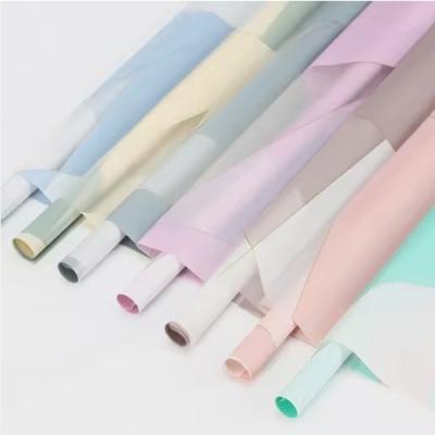 China Recycled Pulp Magnetic Lines Flower Wrapping Paper for Gravure Printing Compatibility for sale