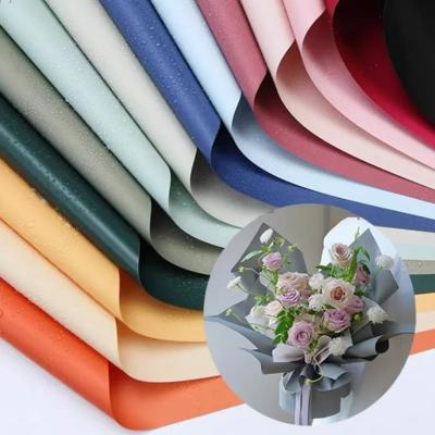Cina Carta di avvolgimento floreale artigianale personalizzata per imballaggi spessi e semplici in vendita