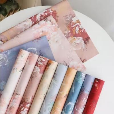 China Papel de embrulho de buquê de flores de estilo coreano com padrão de pintura a óleo de rosa vintage 58 * 58cm Pulpa mista à venda