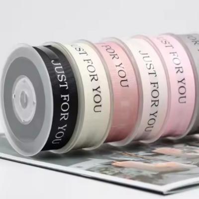 Cina Artigianato fai da te High Light 6mm Polyester Gift Packing Ribbon con logo JUST FOR YOU in vendita