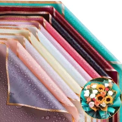 Cina Carta di avvolgimento colorata impermeabile a bordo dorato per i fioristi per il confezionamento di un bouquet 58*58cm in vendita