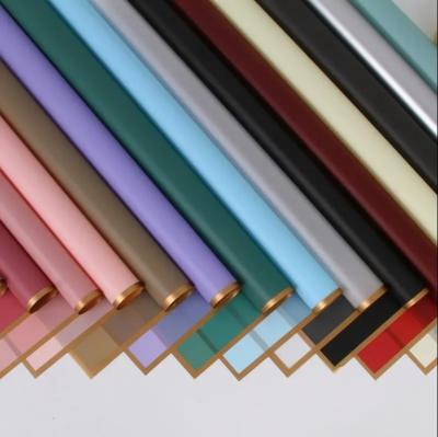 Cina Carta di avvolgimento di fiori coreana a colori personalizzati con stampa liscia impermeabile in vendita
