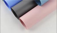 China Customized Color Waterproof Paper Sheet Solid Plastic Cellophane Wrapping for Fresh Flower for sale