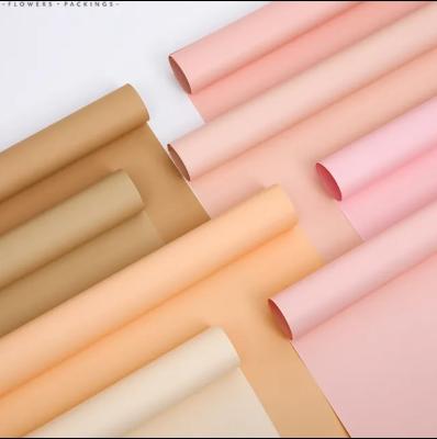 中国 2024 シノウラップ ファッションデザイン 濃厚な韓国製 不透明なプラスチック製 花の紙 花屋用 販売のため