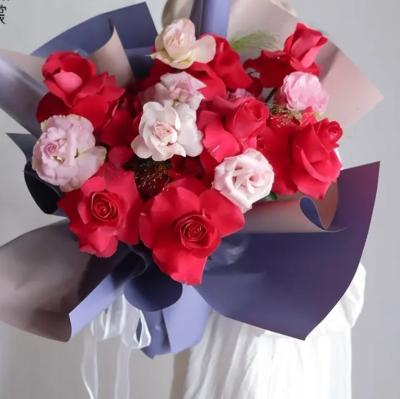 Cina 8 colori carta impermeabile per fiori per fiori freschi con 59X20X2 cm in vendita