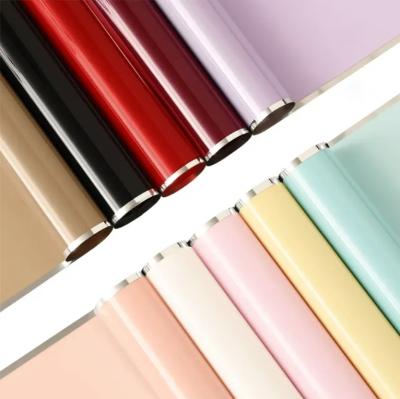 China Waterdichte plastic boeketpapierrol voor bloemistenverpakkingen 57*57 cm maat Te koop