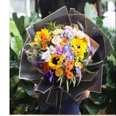 Cina Carta impermeabile per fiori con colore personalizzato in vendita