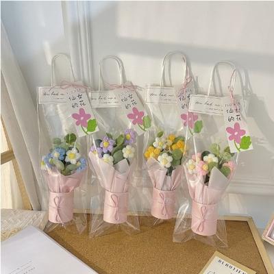 Cina Giorno delle Donne Regalo Giorno della Dea Fiore Plush Portatile Abbraccio Scafo Fiore Fiore Tessuto a Mano Bouquet in Colori Multiplici in vendita