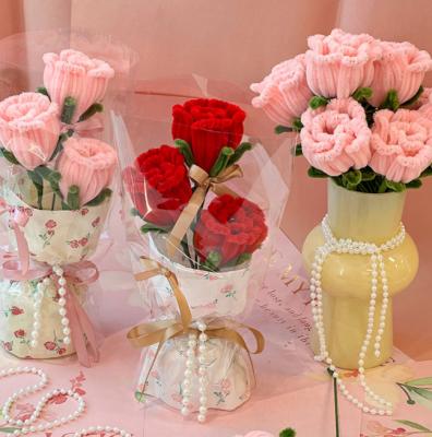 China Niu Niu Bang Pipe Cleaner Rose Bouquet Handcrafted Beauty for Your Home for sale