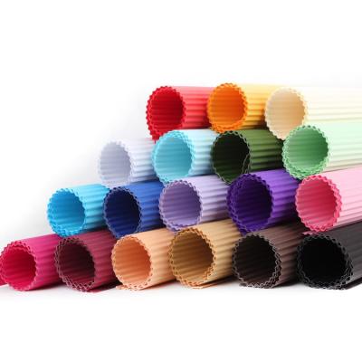 Cina Carta di avvolgimento a fiore a colori solidi 60*30*3 cm Dimensione per il confezionamento del mazzo in vendita