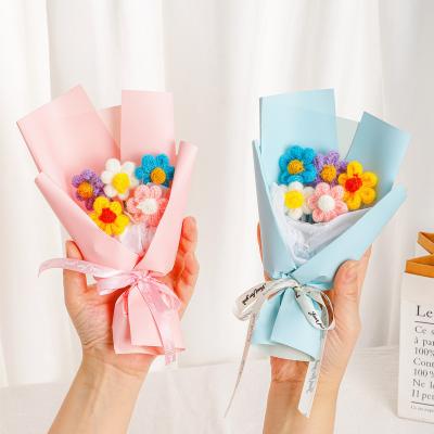 China Knitted Pile Mini Bouquet Yarn Flowers Perfect Mother's Day Creative Gift for sale