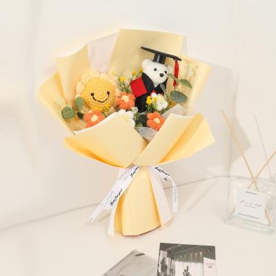 China Doctor Bear graduation bouquet sunflower knitted wool knitted finished product simulation flower college entrance examination encouragement gift for sale