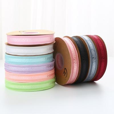 Cina Doni di arte floreale, confezionamento di fiori, English Ribbon Cake Bouquet DIY Material Gift Box Packaging, Ribbon Color Ribbon in vendita