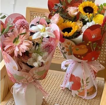 Cina Carta per confezionamento di fiori, carta kraft per linguaggio di fiori estivi in vendita