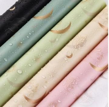 Cina Materiale impermeabile per la confezione dei fiori, carta della Dea della Luna Nosha, buco di carta per la confezione dei fiori in vendita