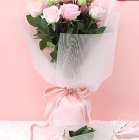 Cina BOPP Heart String Acqueproof Flower Flower Wrapping Paper Tempo di spedizione 30-45 giorni in vendita