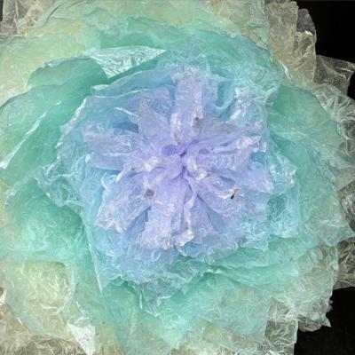 China Wasserdichtes verdicktes Farbglasbecher-Blumenkunst-Umschließpapier mit minimalistischem Design und 6-Faden-Glastextur zu verkaufen