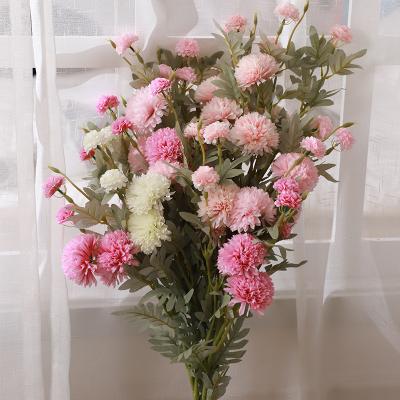 Cina Al dettaglio fiori di alta fedeltà, crisantemo orientale, palla di scallion, accessori fotografici, fiore di seta, sala nuziale, decorazione nuziale, arrangiamento floreale, crisantemo felice in vendita
