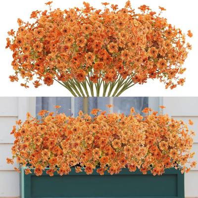 China Decorações de festivais ao ar livre, plantas de outono, folhas artificiais de eucalipto, violetas de eucalipto, margaridas, decoram o pátio à venda