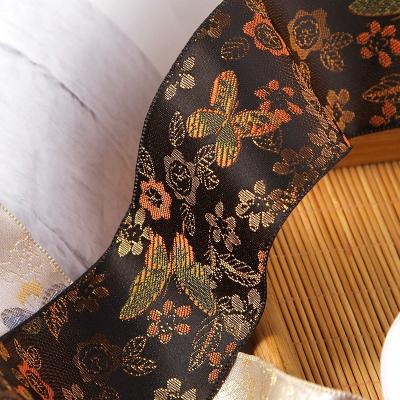 China Stil Einseitige Schmetterlingsblumenbroderie Rand Satinband Handgefertigt Bogen Kopfband Haarklemm Accessoires Blumenkrawatten zu verkaufen