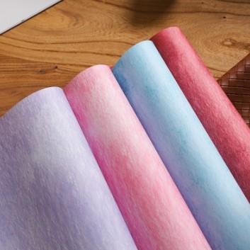 Cina Carta per fioristi per confezioni e bouquet con texture tinta a inchiostro e un'ampia gamma di colori in vendita