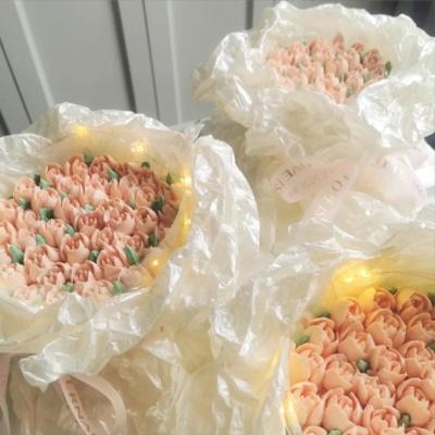 Cina Carta di imballaggio per bouquet versatile in stile coreano Ideale per arrangiamenti di fiori e pasticceria in vendita