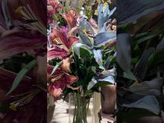 Europese stijl retro simulatie kleurengradiënt touch lelie boeket, huis decoratie simulatie bloemen