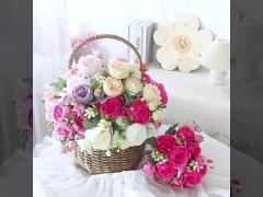 Vijf kleine kunstbloemen, een boeket in Koreaanse stijl, kunstbloemen van Perzische en buitenlandse pioenen, bruiloftsrozen.
